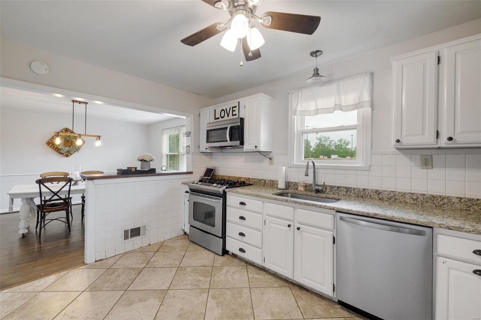 View Real Estate at: 83 Frederick Lane, St Louis, MO 63122 - Unreal Estate